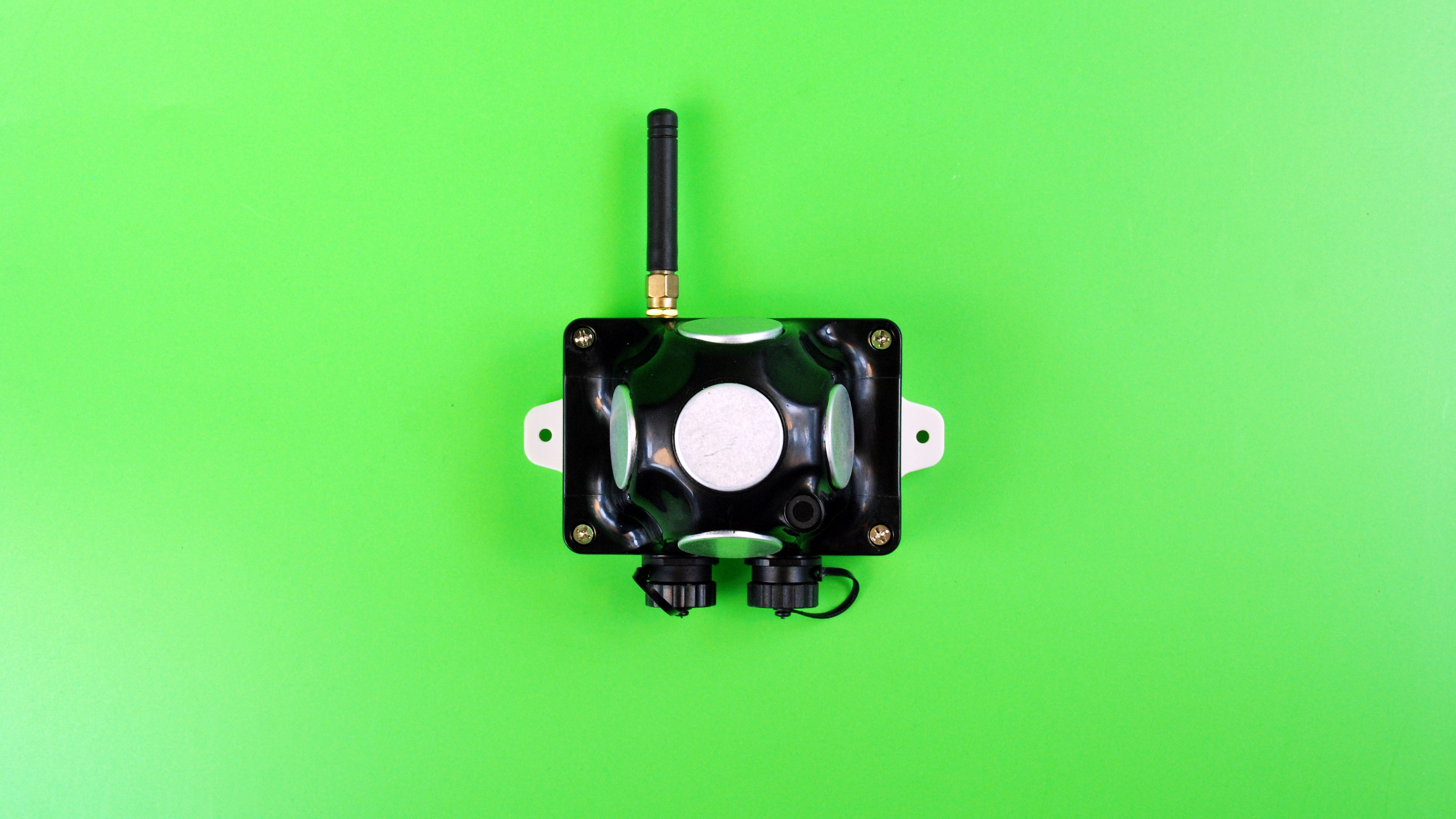 Industrial Super-Beacon Metal-25kHz - Precise (±2cm) Indoor Positioning ...