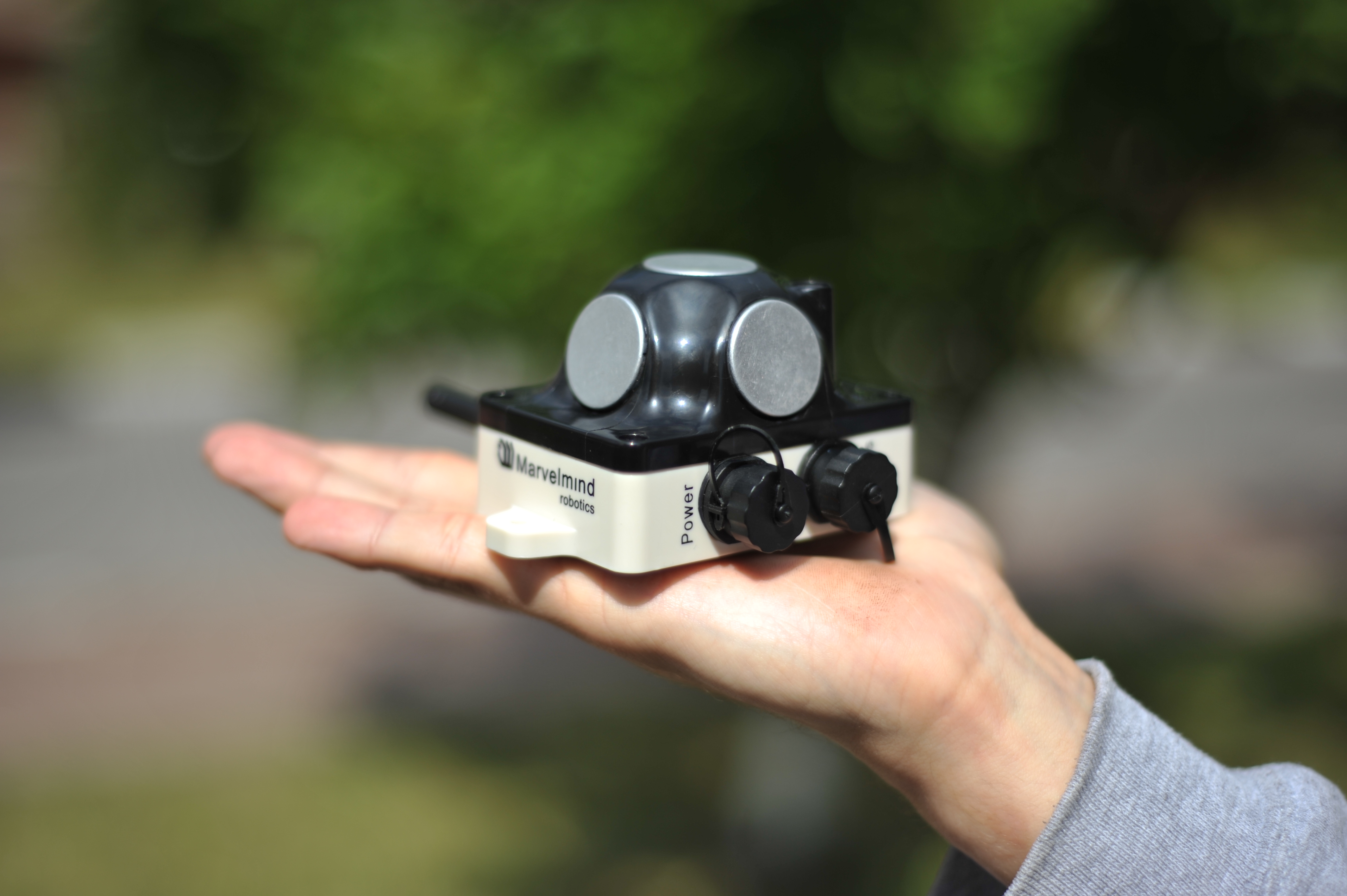 Industrial Super-Beacon Metal-25kHz - Precise (±2cm) Indoor Positioning ...